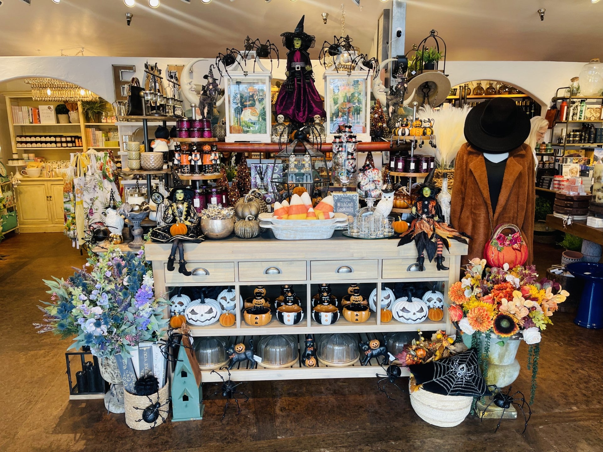 The Destination for Gifts, Decor and so much more... – Outside-In